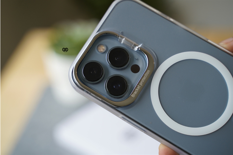 Magsafe Matte Finish Case with Kickstand - Starelabs® India