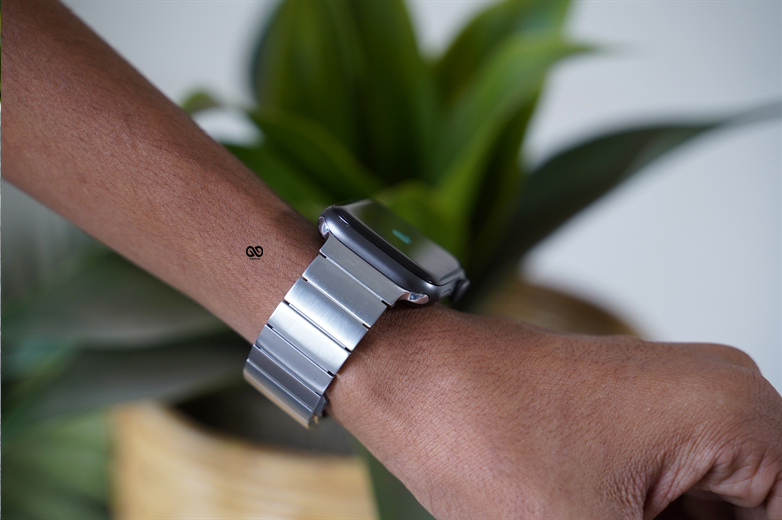 Silver Link Strap with Magnetic Closure for iWatch 45 mm 44 mm 42 mm ...