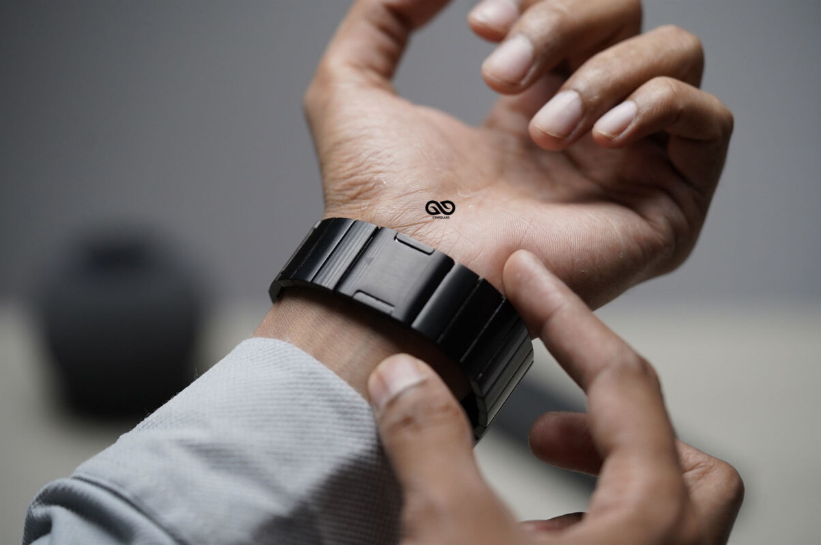 Matte Finish Detachable Link Strap for Apple Watch 49 MM Series