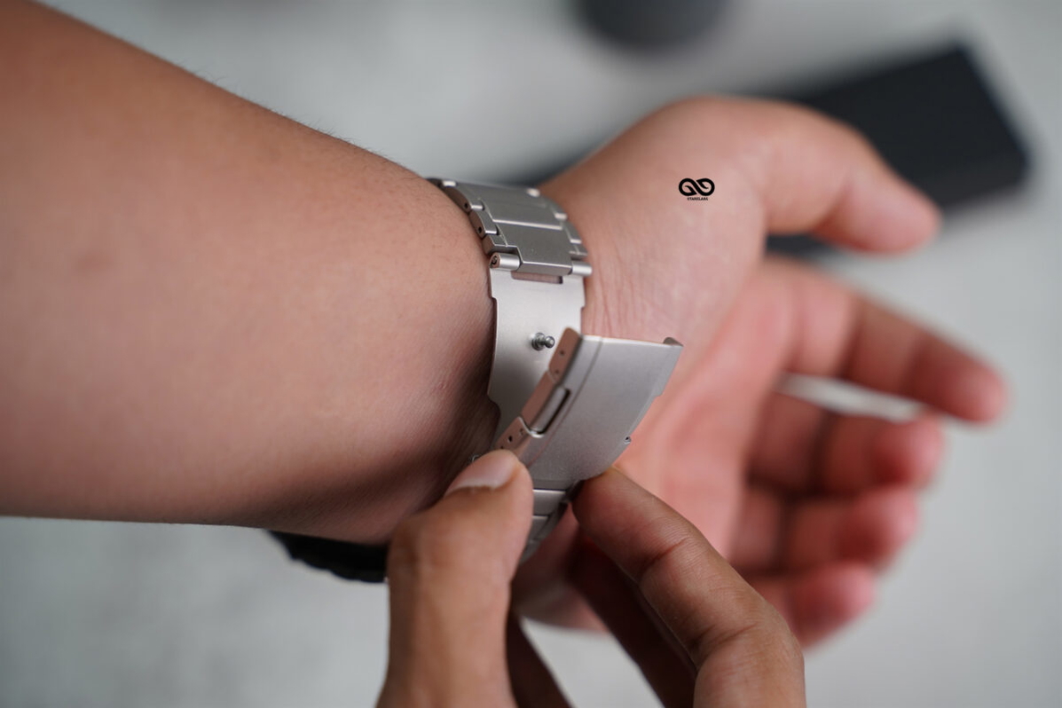 Titanium Link Strap For Apple Watch 49 MM Series Ultra/Ultra 2