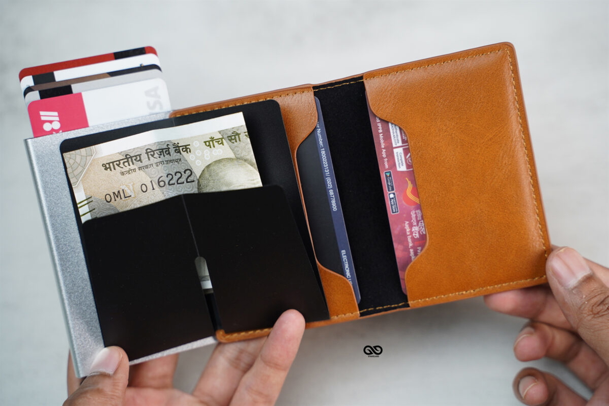 Slim Vegan Leather Card Holder | Single Slot Wallet