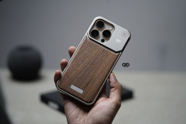 Magsafe Vegan Leather Case With Titanium Frame