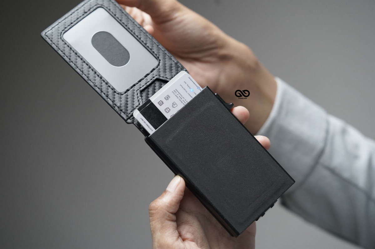 Carbon Fiber Ultra Slim Wallet With Money Clip - Starelabs® India