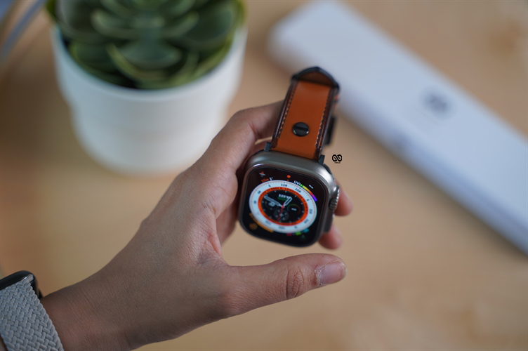 Tawny Tan Screw Design Leather Strap For Apple Watch 49 MM Series Ultra ...