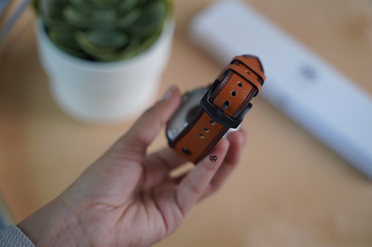 Tawny Tan Screw Design Leather Strap For Apple Watch 49 MM Series Ultra ...